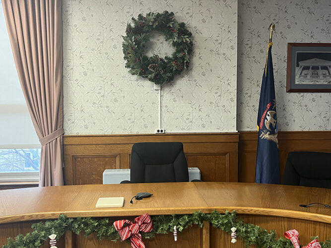 Candidates run for council seat | News, Sports, Jobs - The Alpena News
